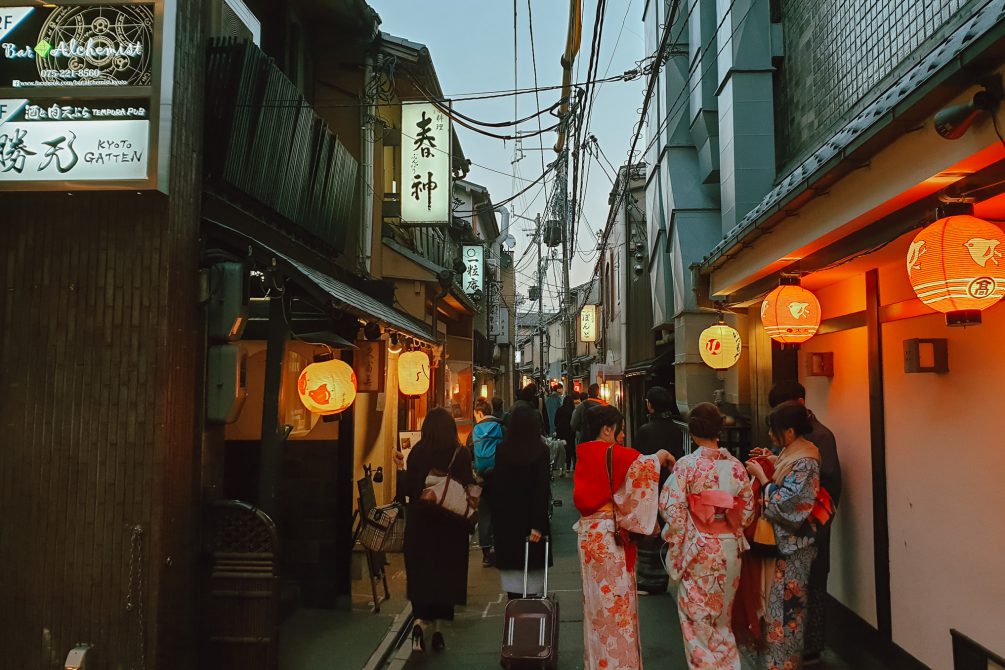 รีวิวญี่ปุ่น :: 14 BEST PLACES to visit in Kyoto